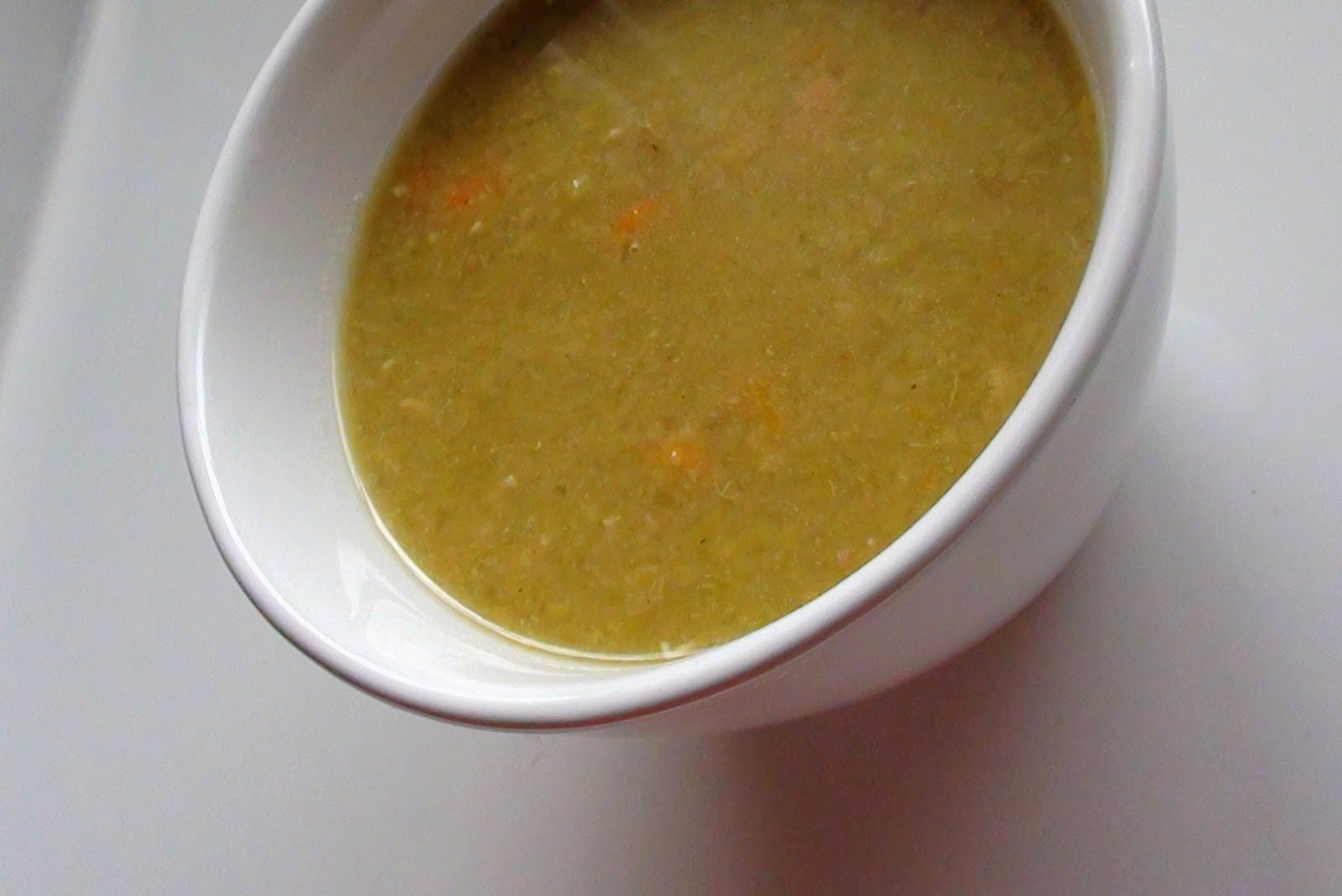 zsuzsa is in the kitchen: CANADIAN PEA SOUP