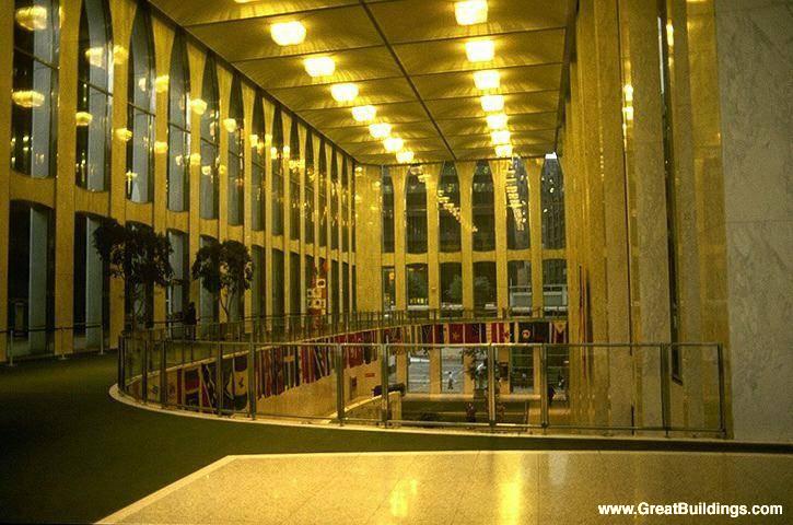 New York - History - Geschichte: WTC - ground floor - lobby