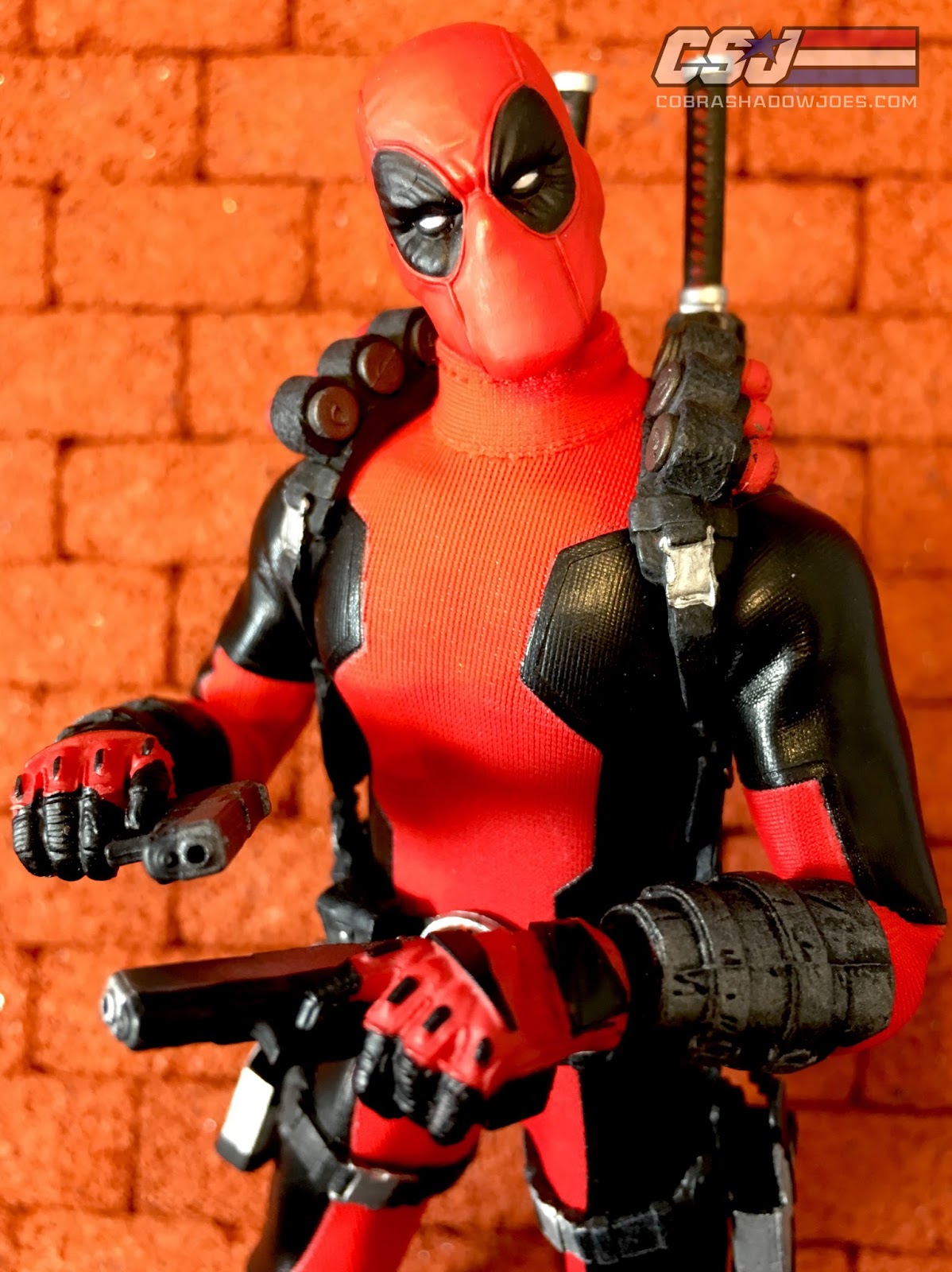CobraShadowJoes: Mezco Toyz One:12 Exclusive Marvel Deadpool Figure Review