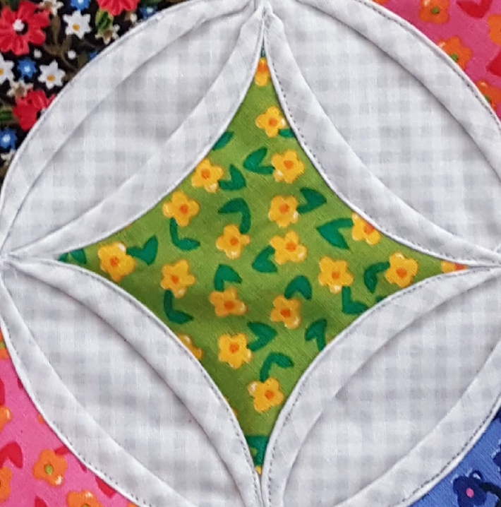 cathedral window cushion tutorial | All about patchwork and quilting