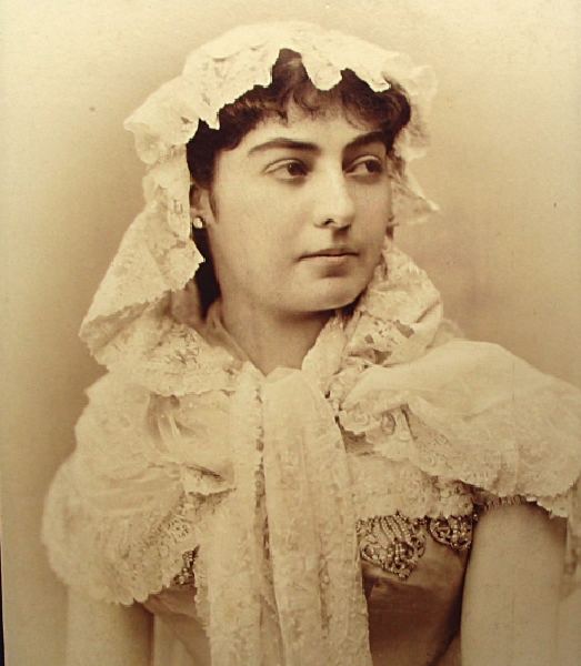 Natalie Queen's Instagram, Twitter & Facebook on IDCrawl