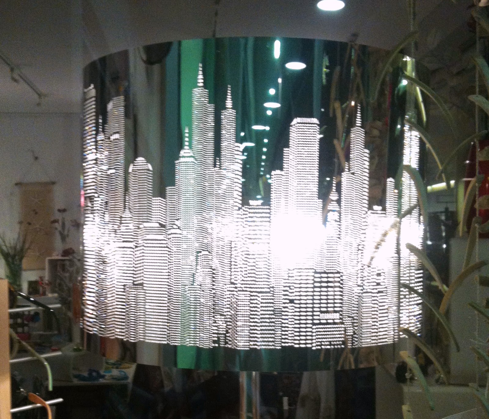 A Tray of Bliss: Eiffel Tower Pinhole Lamp DIY...