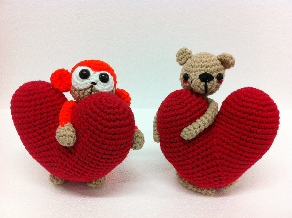 TeddyThotz: Hand-crocheted Animal Pals with the BIG HEART