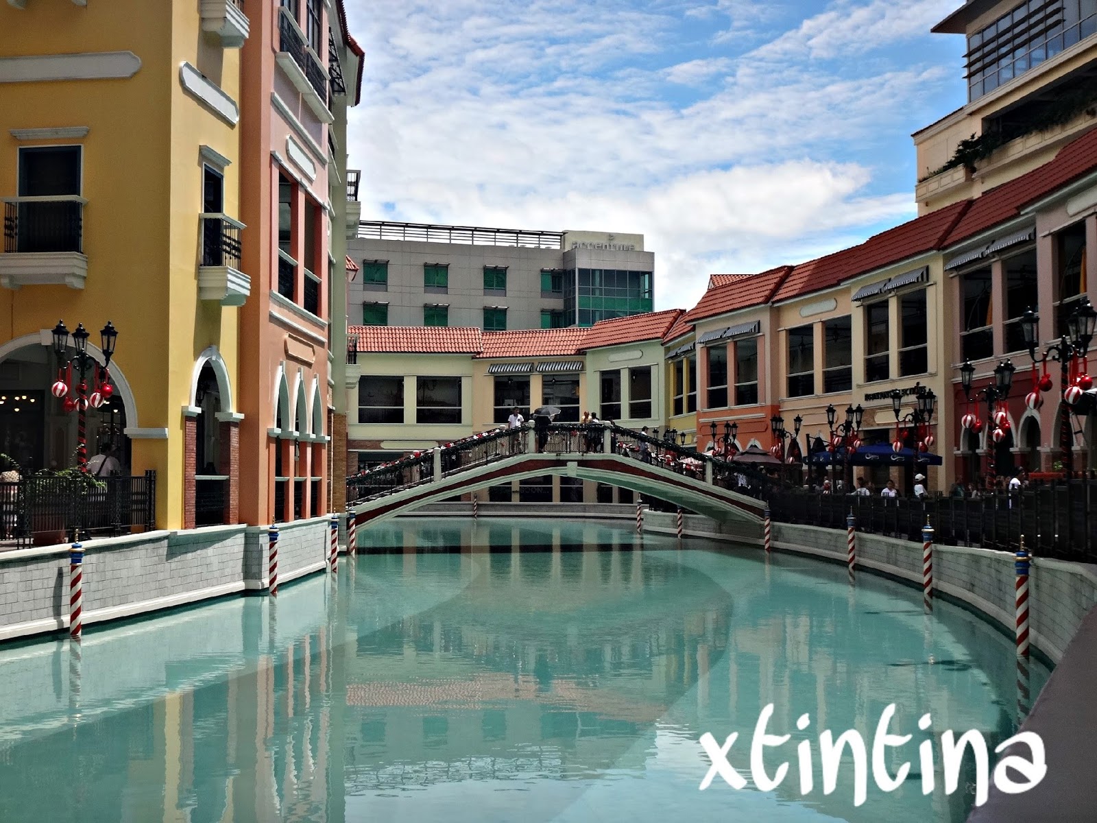 Venice Grand Canal Mall at Mckinley Hill, Taguig - celebraTINg exisTENce