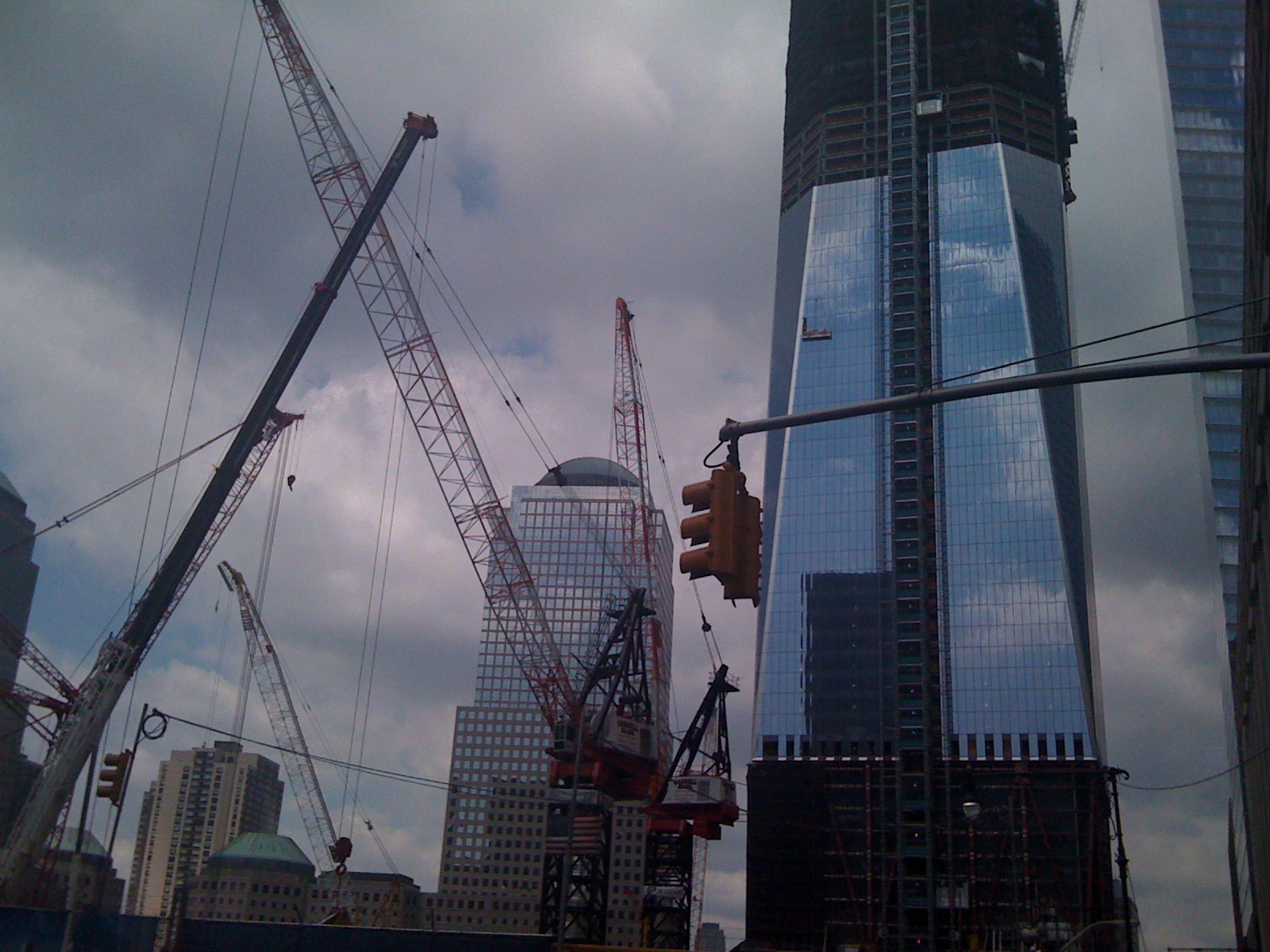 Edge of the City: Ground Zero Photos
