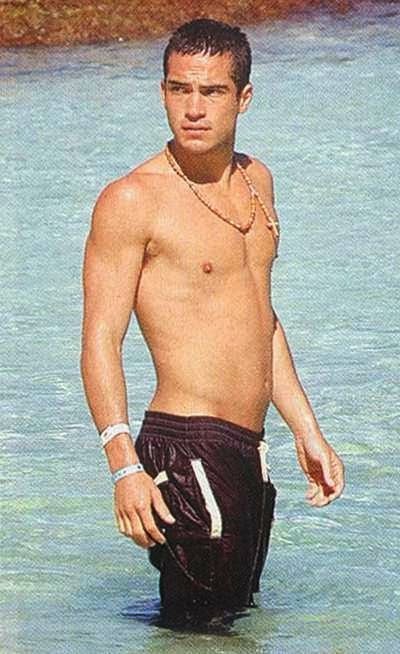 RBD: Fotos de Miguel Arango(Alfonso Herrera)