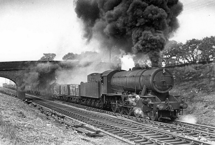 Voie de Débord: Locomotives : Class 2-8-0 « Austerity