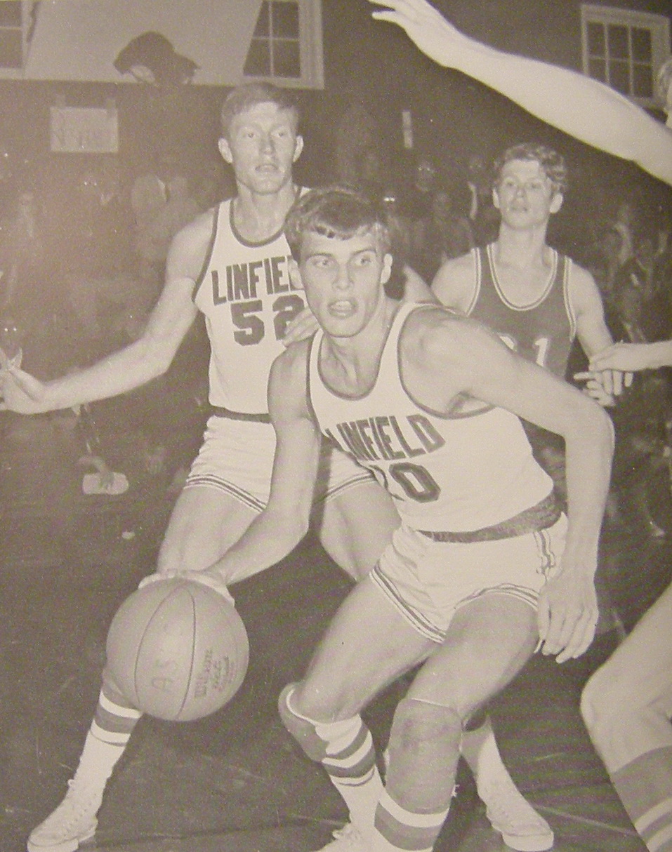 W I L D C A T V I L L E: Stories about Linfielder Jim Sims (played ...