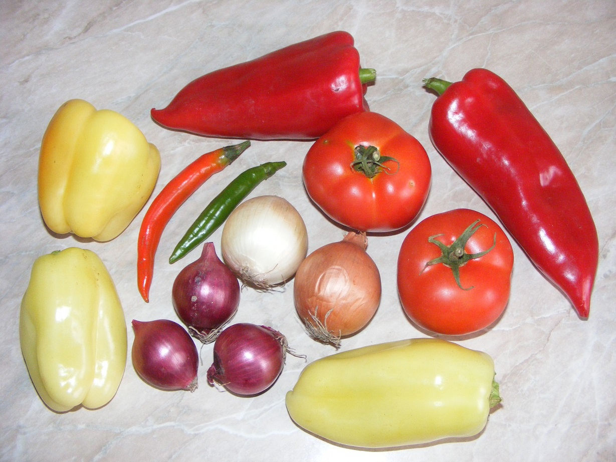 Tocana picanta la tigaie cu mamaliga | Preparatedevis.ro