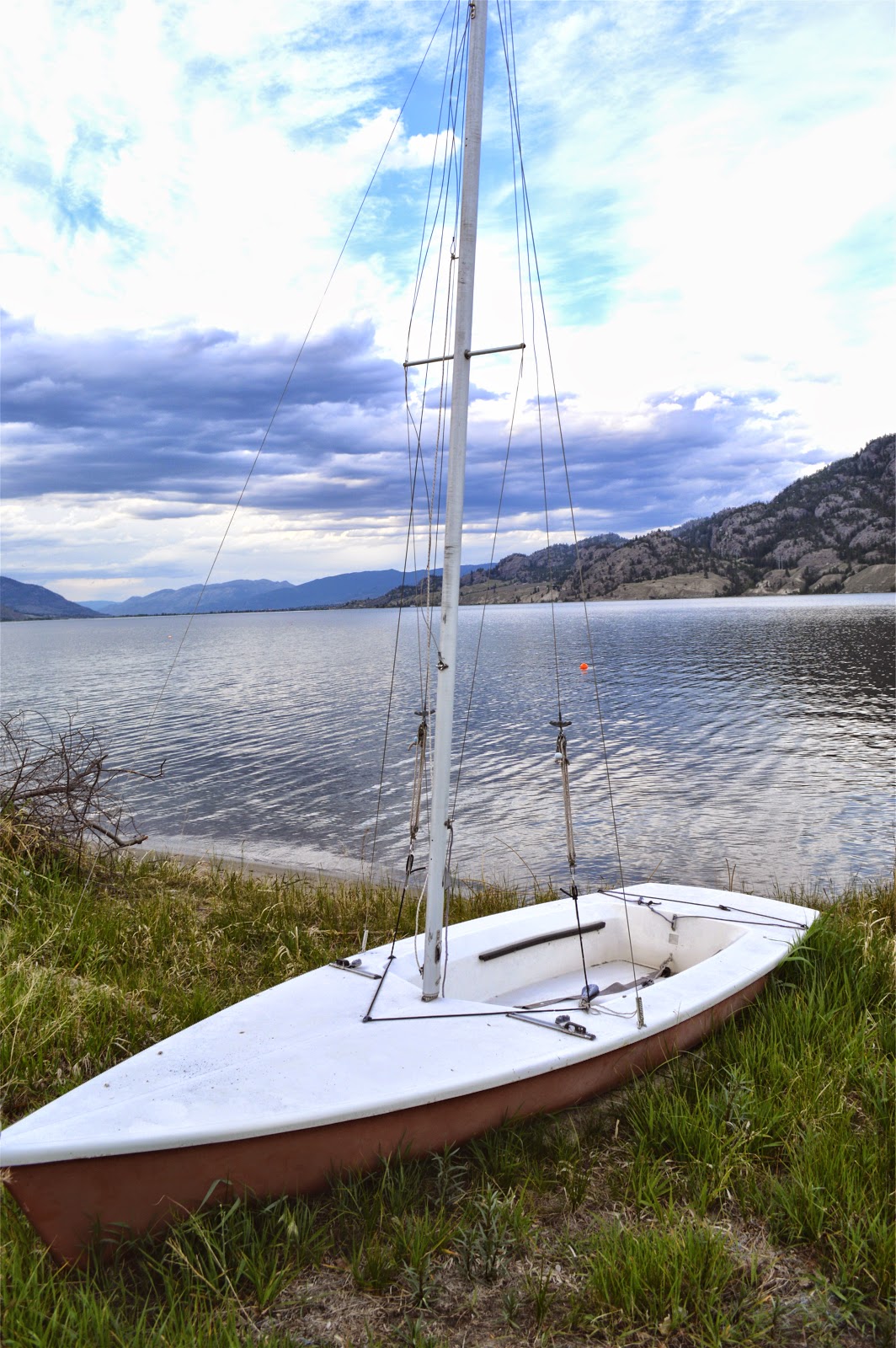 Footloose: On Wed. evening we drove to Kaleden just south of Penticton ...