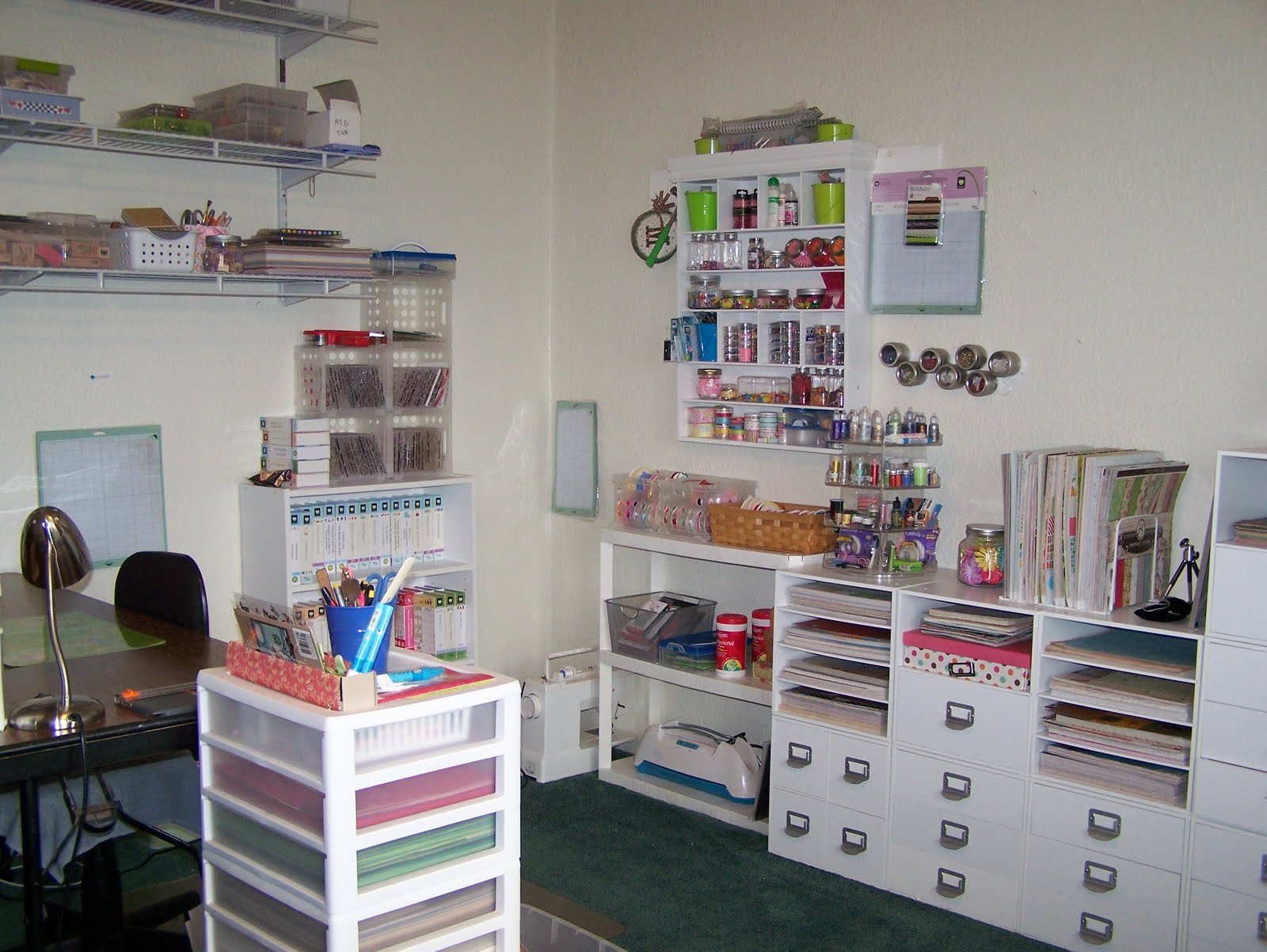 Vilma Neris: Scrap Room