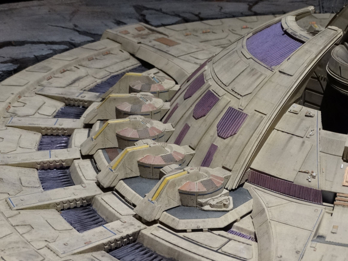 Star Trek Prop, Costume & Auction Authority: Star Trek: DS9 Dominion ...