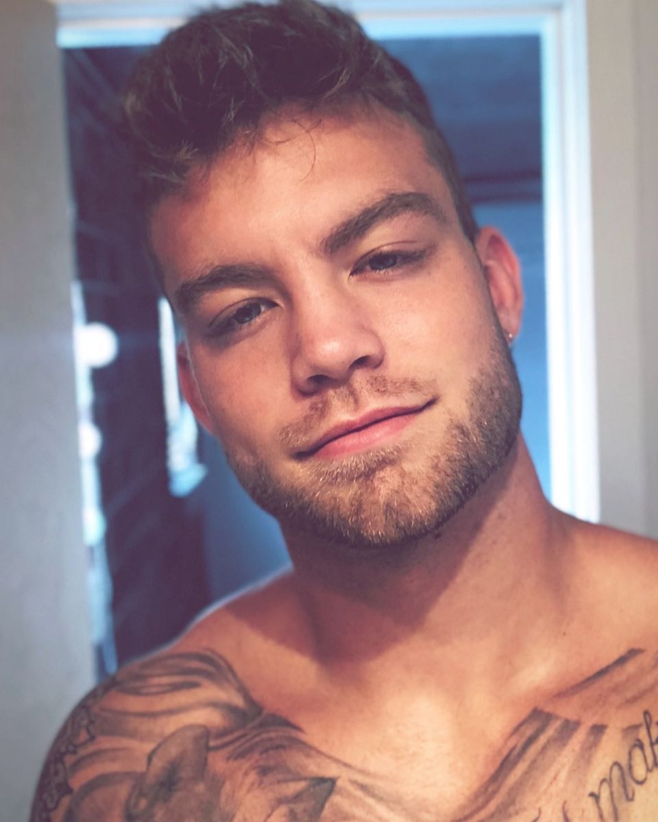 DUSTIN MCNEER: 54 IMÁGENES QUE NOS REGALÓ EN OCTUBRE