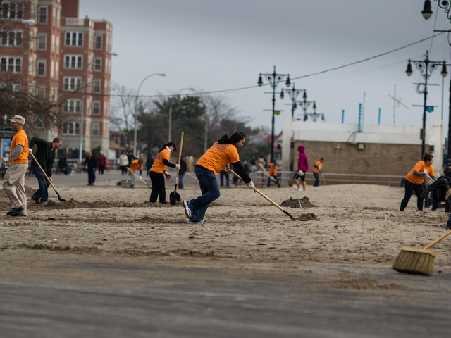 NYC Urban Life: Post-Hurricane Sandy Clean-Up