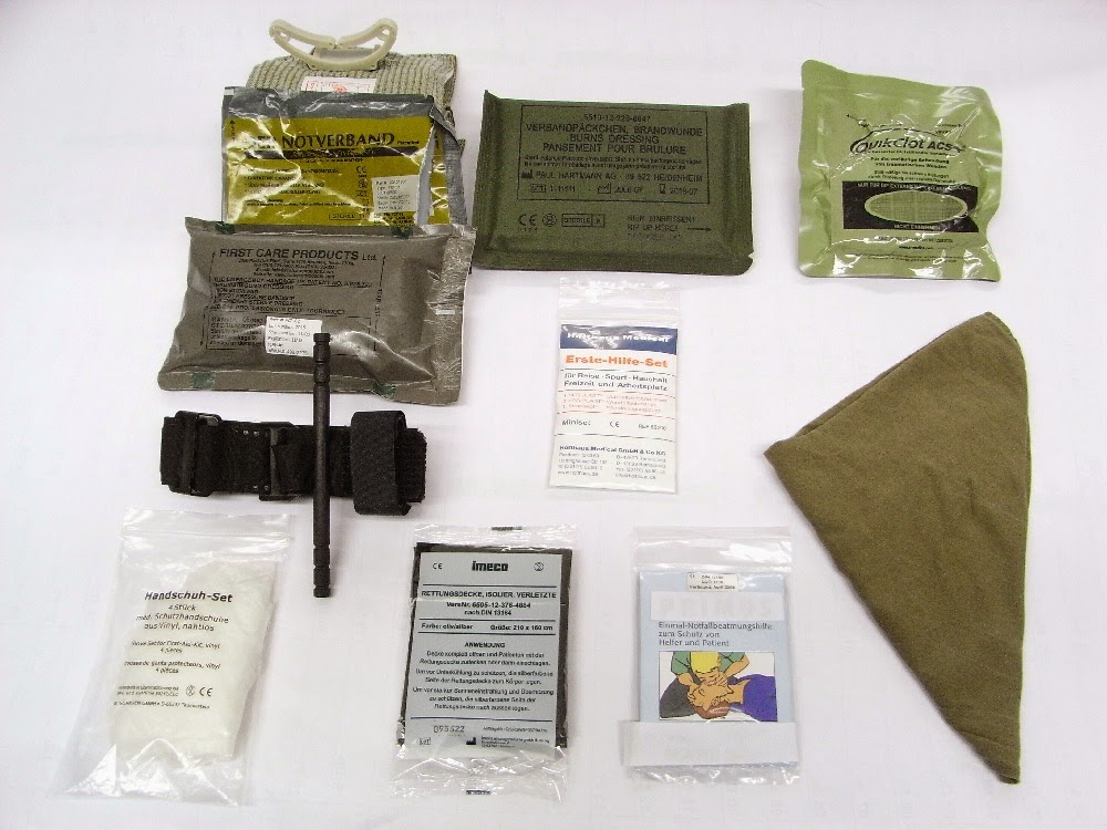 Webbingbabel: German Soldier's Personal First Aid Kit