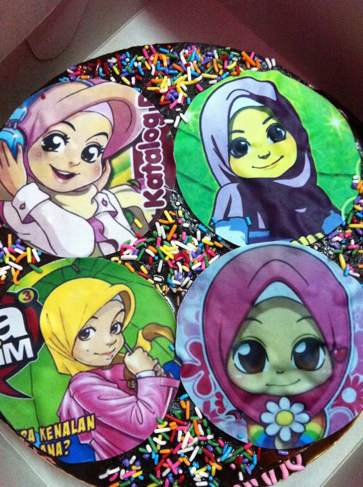 Hi ThErE.....!!!!: ana muslim...