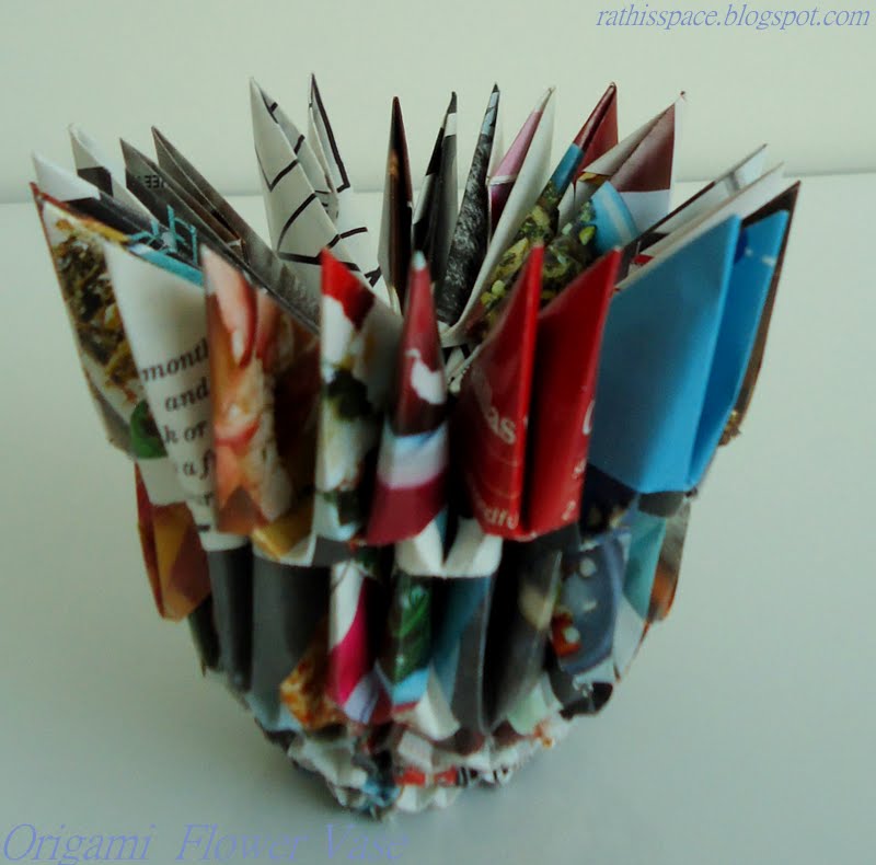 Rathi's Space: 3D Modular Origami Flower Vase