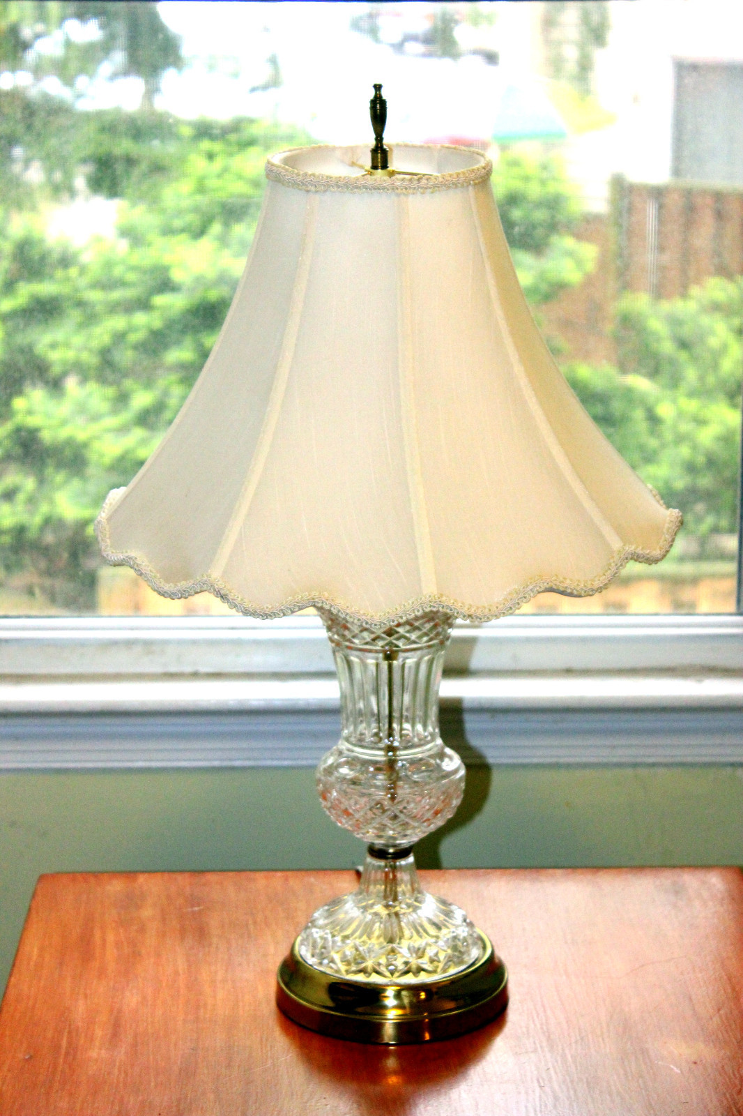 Mid Century Modern Cool: VINTAGE Ornate Crystal Glass & Brass Lamp Mid Century Modern Cool: VINTAGE Ornate Crystal Glass & Brass Lamp