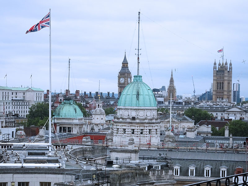 Vista Rooftop Bar The Trafalgar London - trustfreaks