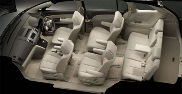 OTOMOTIF: Mazda 8 MPV Available Now In Indonesia