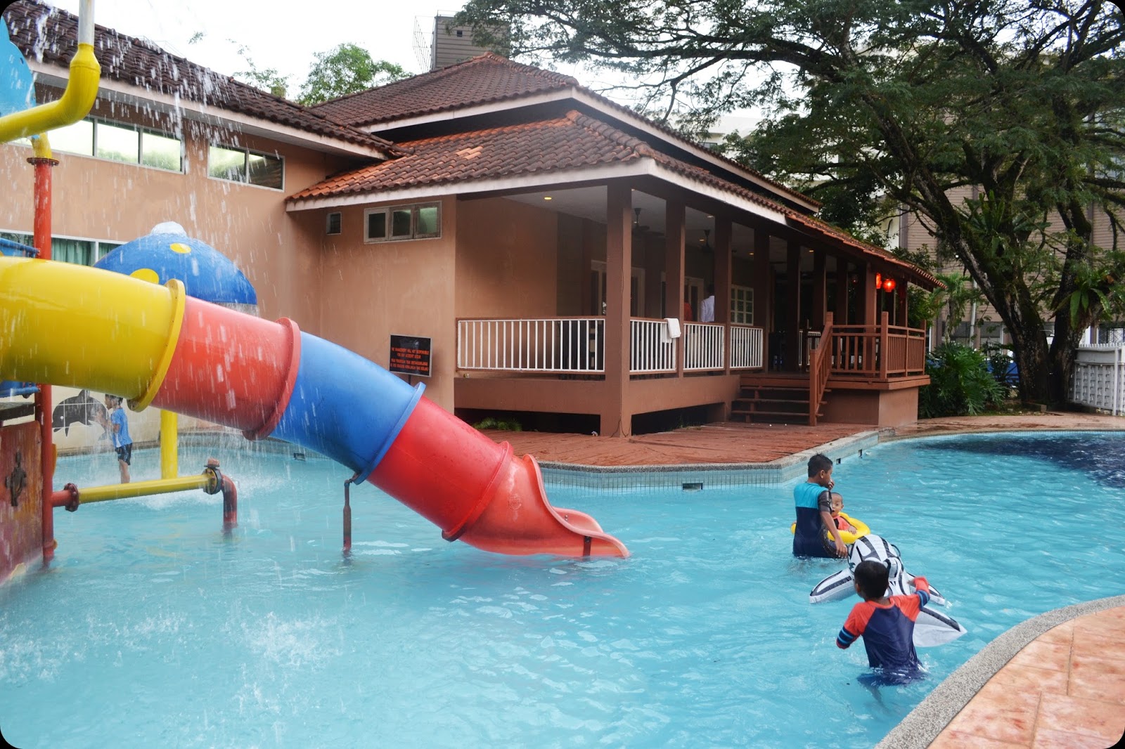 MY ALL: gembiranya kami di Kamalodge Resort, Taiping