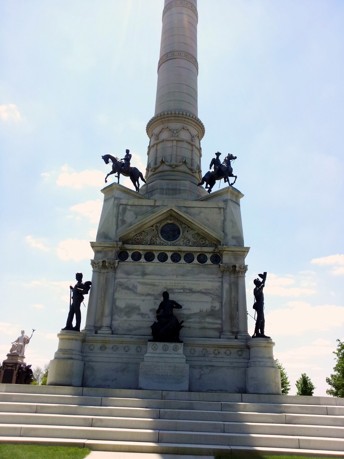 History and Culture by Bicycle: Soldiers' and Sailors' Monument