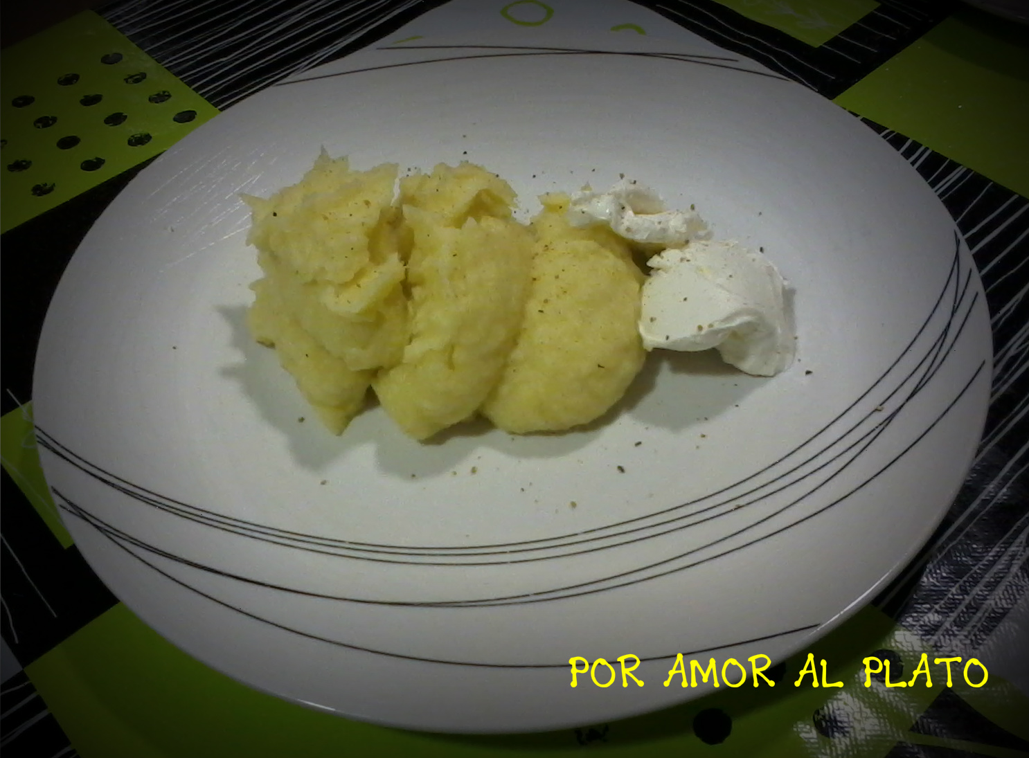 Por amor al plato: Puré de patata con queso Filadelfia (queso de untar)