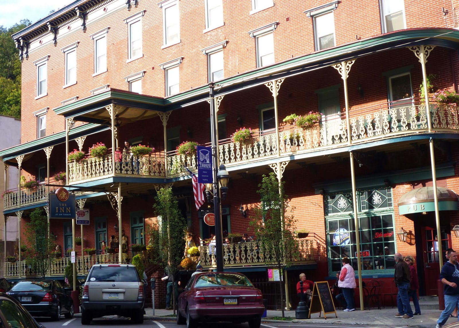 Moonbeams in a Jar: Fall Foliage Festival in Jim Thorpe, Pa