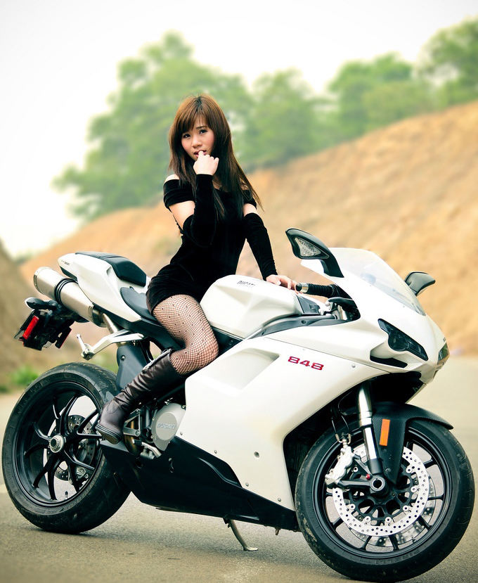 Biker Girlz: Asain Model on Bike