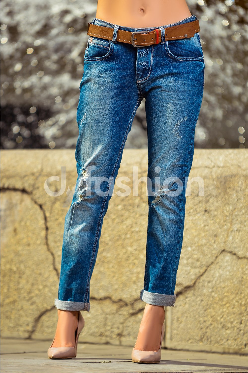 Blugi ieftini si frumosi • blugi dama | Magazin Universal