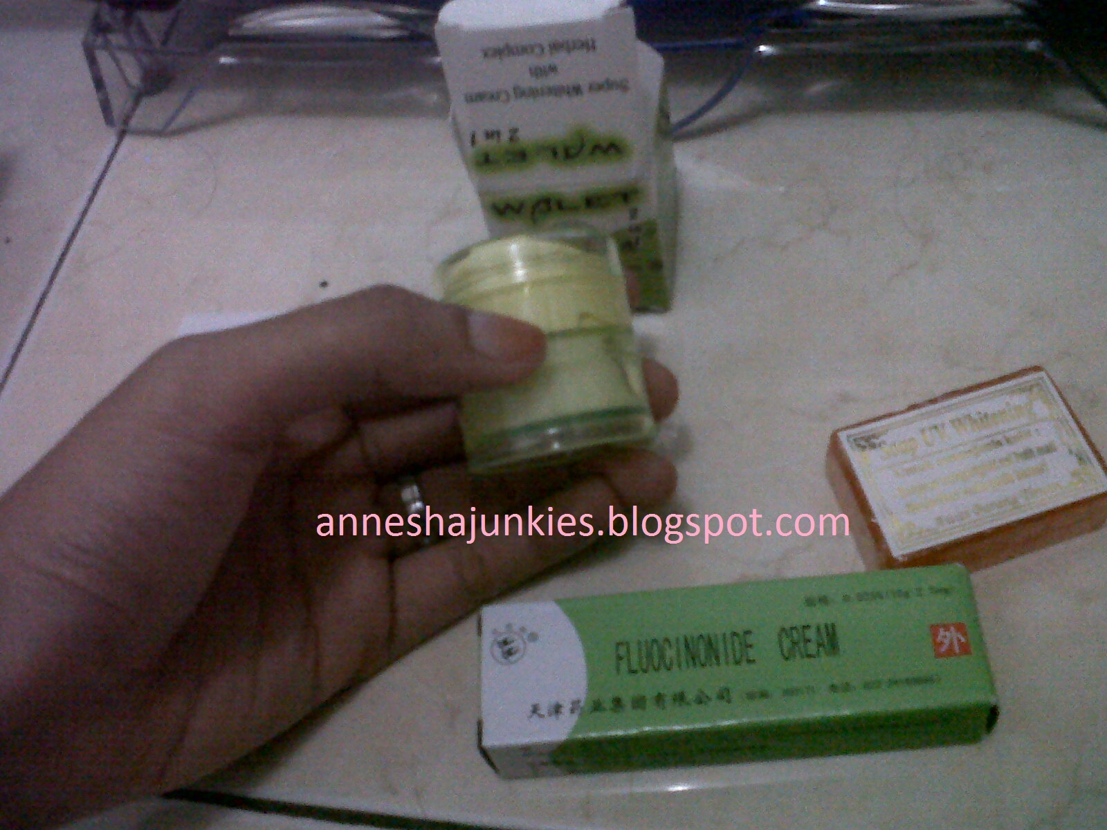 annesha diary: Ternyata, Krim Wajah Racikan Dokter 'Online'