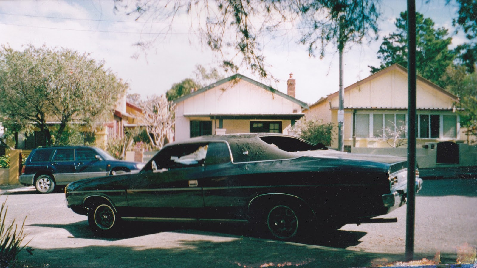 Aussie Old Parked Cars: 1973 Chrysler VJ Valiant Regal 770 Hardtop