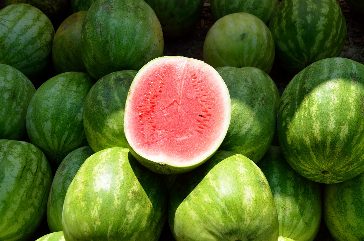 History Of Food 5 Interesting Facts About Watermelon history-of-food-5-interesting-facts-about-watermelon