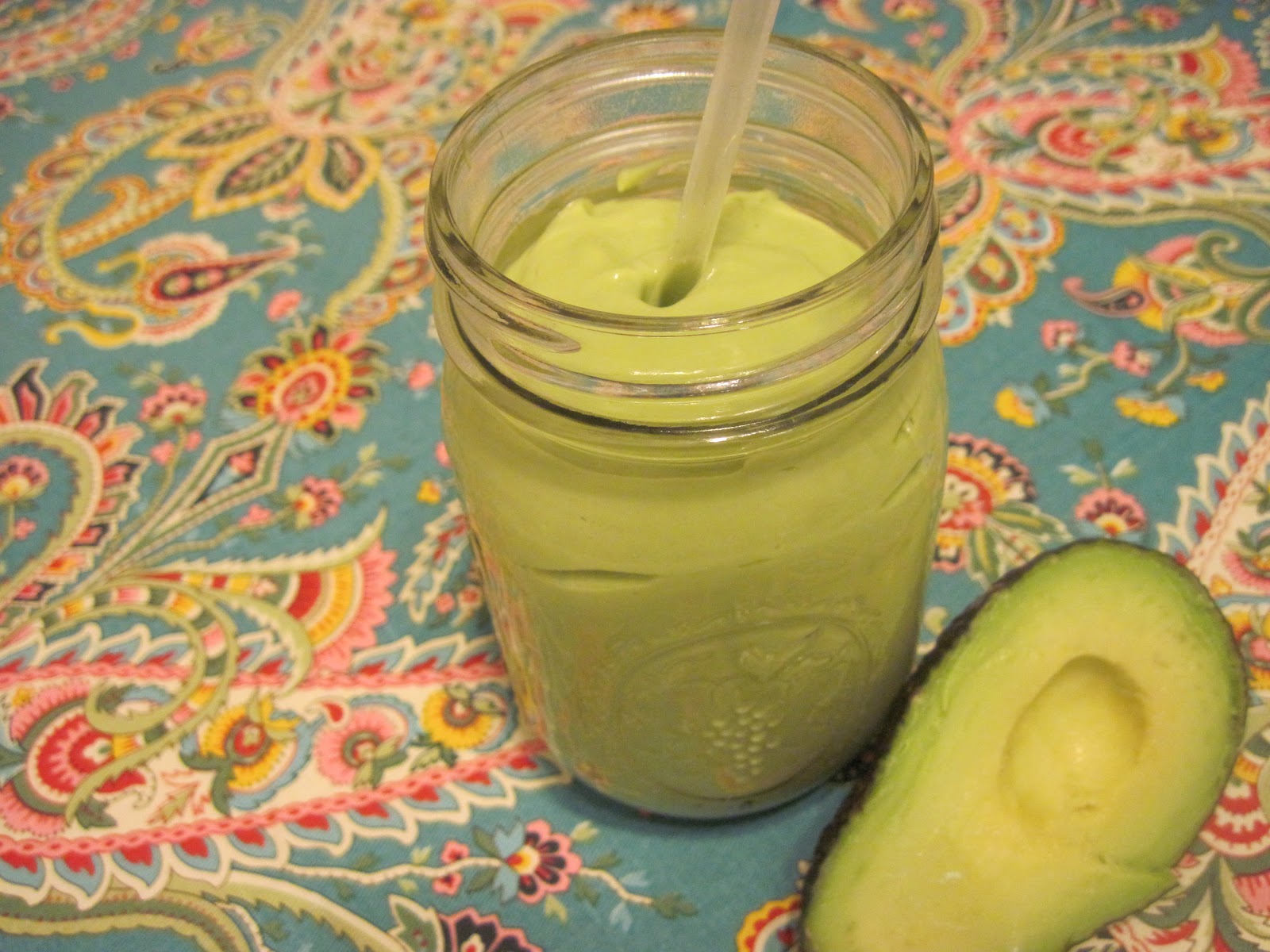 Nenna's Veggie Kitchen: Avocado Shake - Vegan