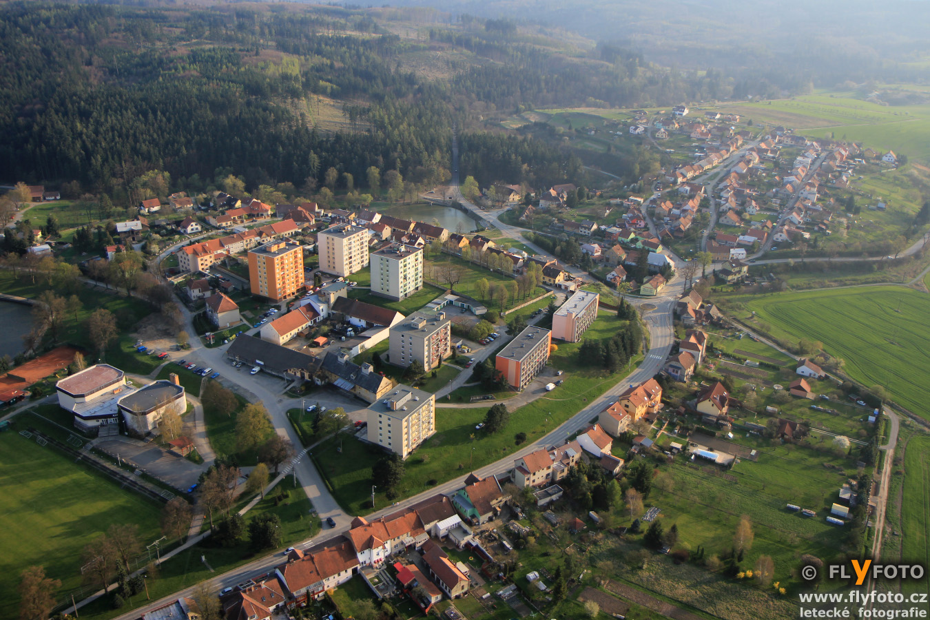 FLyFOTO letecká fotografie a video: Jedovnice