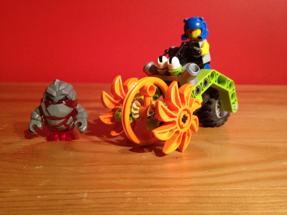 Fully Jointed Play Figures: Flea Market Hunting : Lego Power Miners + S ...