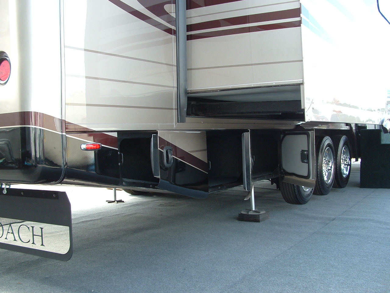 Diesel Gypsy: FORKS RV & the Continental Coach