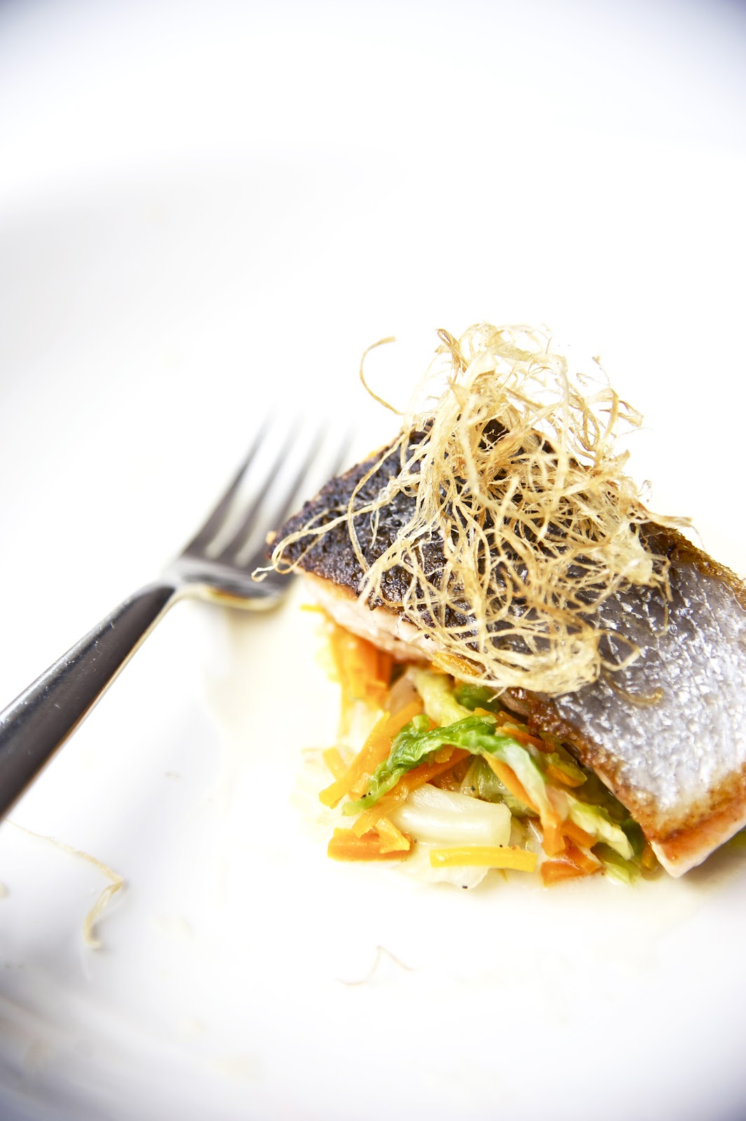 Salt Pepper Action: Sea Bream Carpaccio @ New Heights, Shanghai