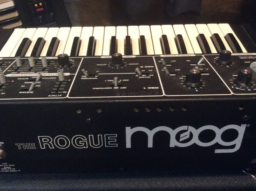 MATRIXSYNTH: Moog Rogue SN 7651