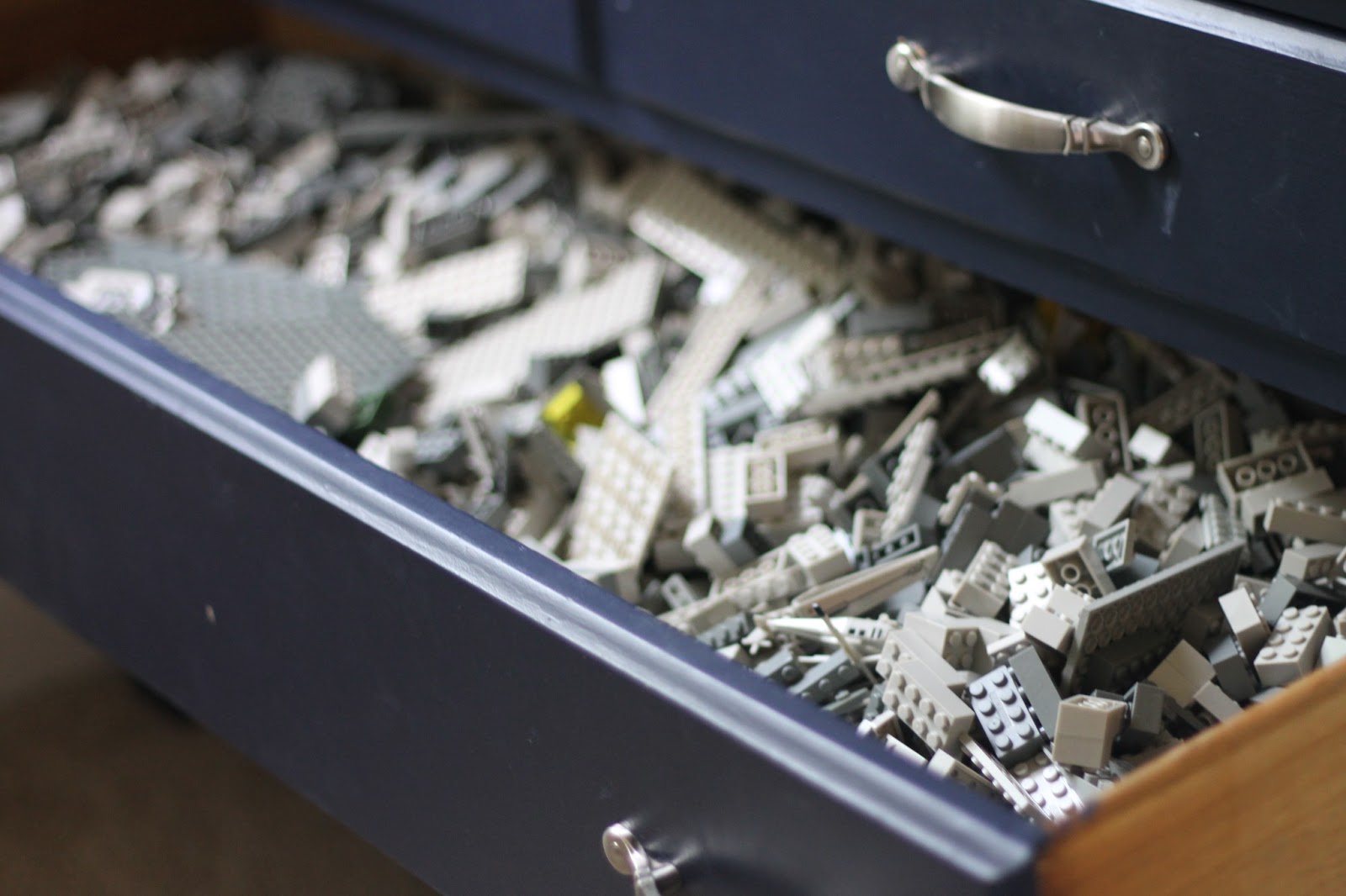 All Things Reintjes: Project Simplify: The Lego Dresser