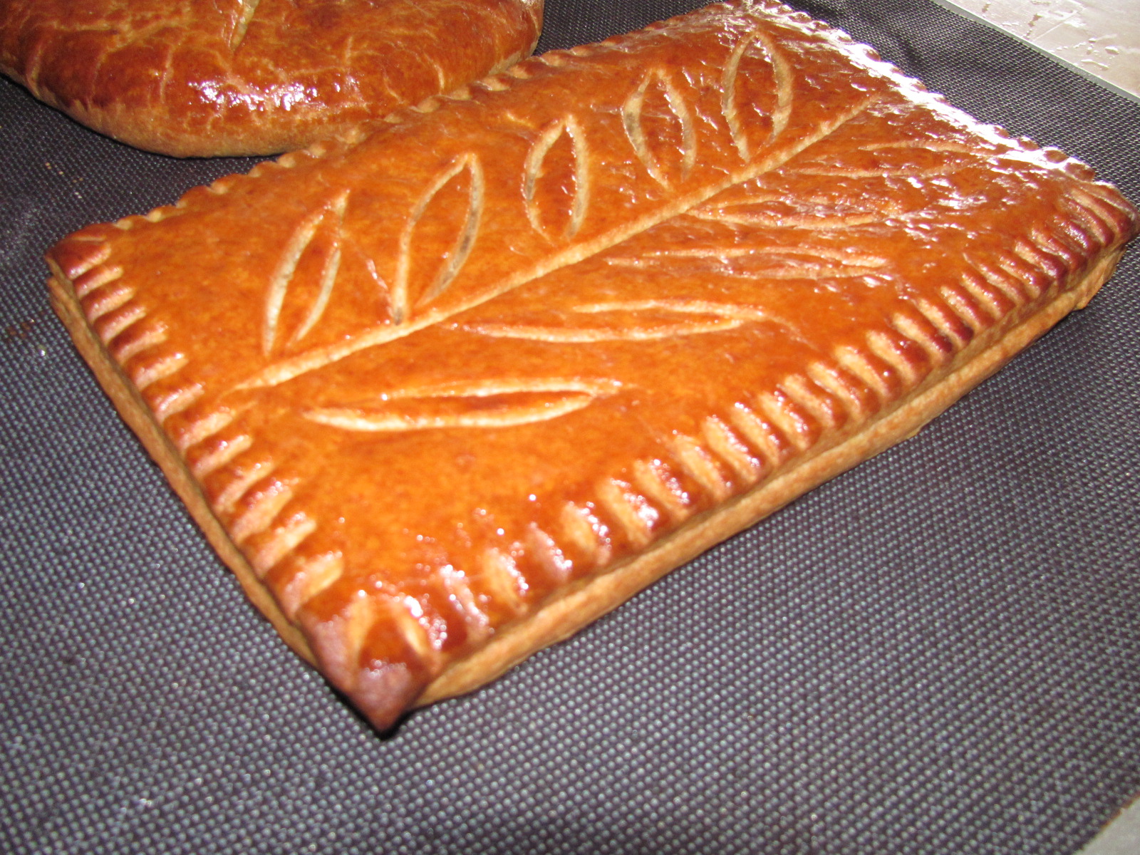 Gata-Katah(Armenian traditional bread)کاتاه - گاتا - نون شیرین ارمنی