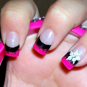 Saranje noktiju |UKRASAVANJE NOKTIJU