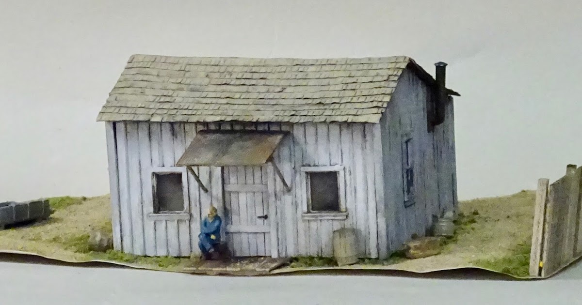 Model Railroad Minutiae: Small house/shack complete