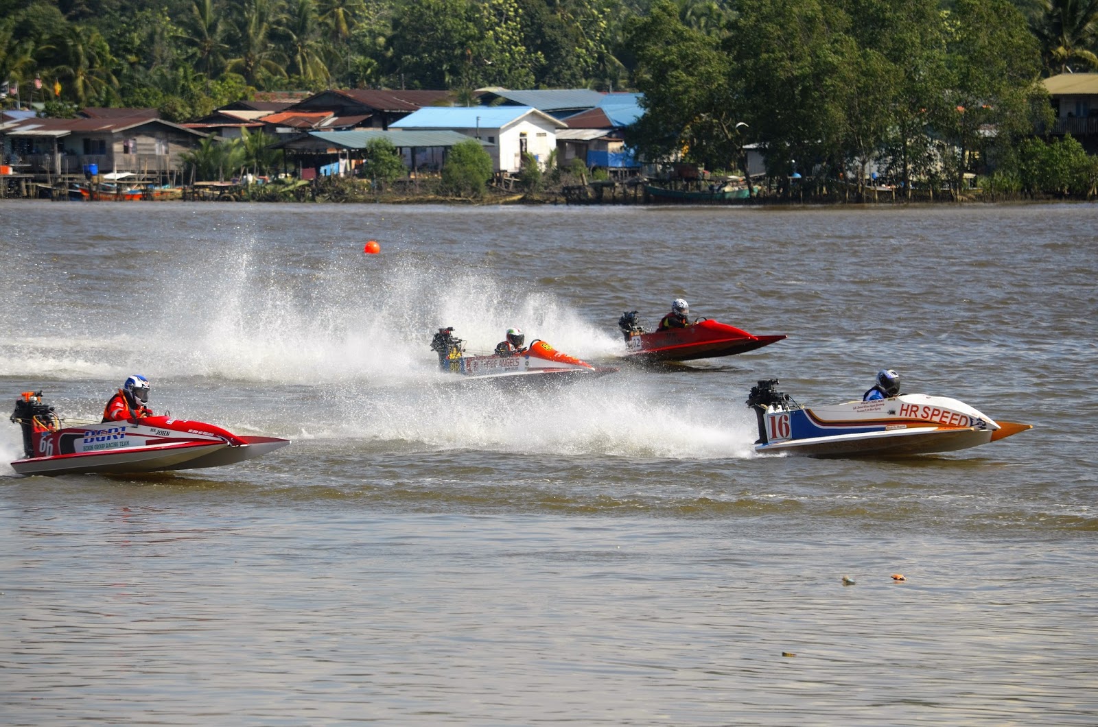 my BINTULU clicks: Malaysia Day Power boat race