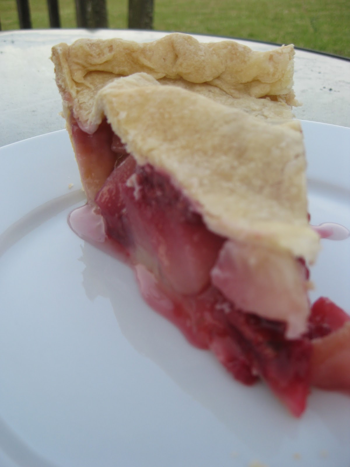 The Pie Experiment: Pie # 47: Pear Raspberry Pie