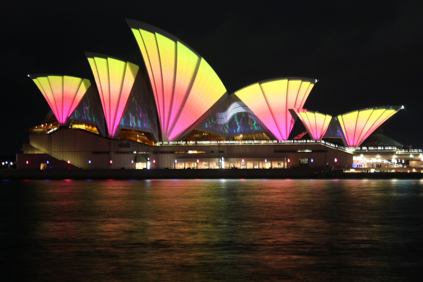 Sydney - City and Suburbs: Sydney Opera House, Vivid Sydney, Lighting ...