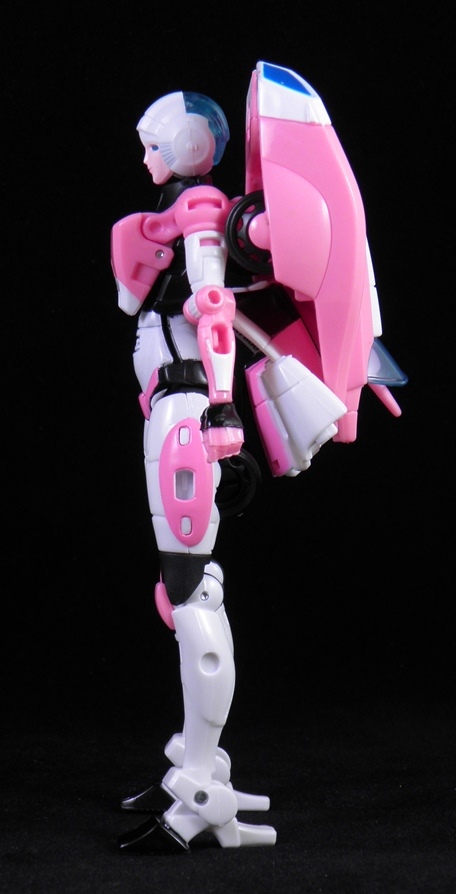 She's Fantastic: Transformers: Generations - ARCEE!