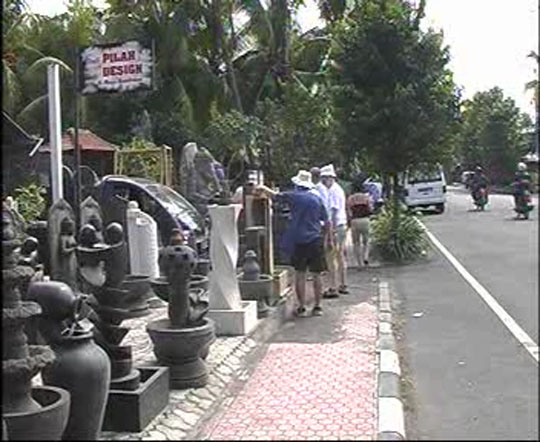 Java Travelling: Batu bulan Village : Road trip to Ubud