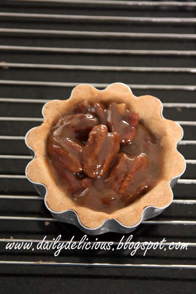 dailydelicious: Pecan Caramel Tart: Because you need some sweetness in ...