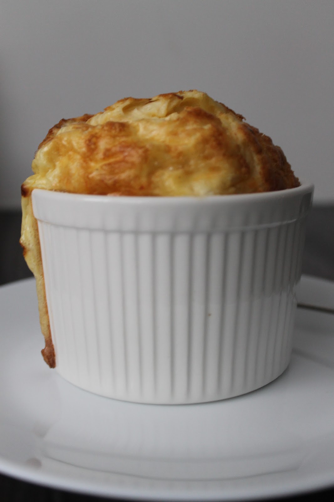 Kaidi kokkab: Kohev muna- juustuvorm päikesekuivatatud tomatitega